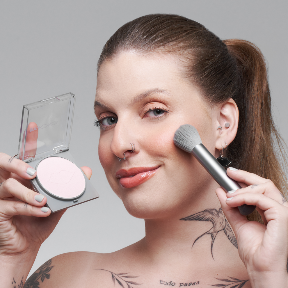 Pincel Duo 2 Boca Rosa: precisão e acabamento para a make – BOCA ROSA